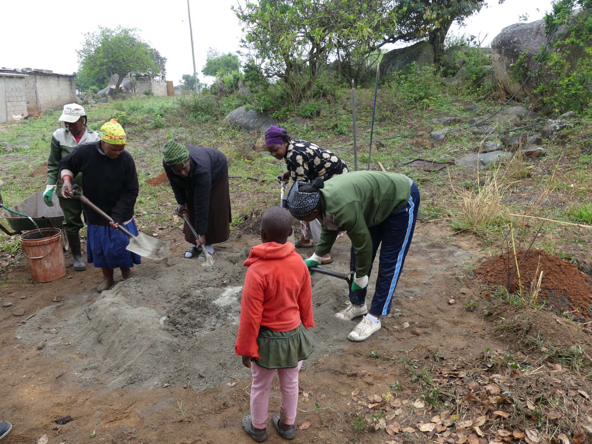 First “One House One Garden” – DesigningHope